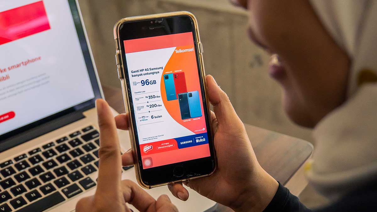 Telkomsel, Samsung, dan Blibli Hadirkan Bundling Smartphone 4G Mulai ...
