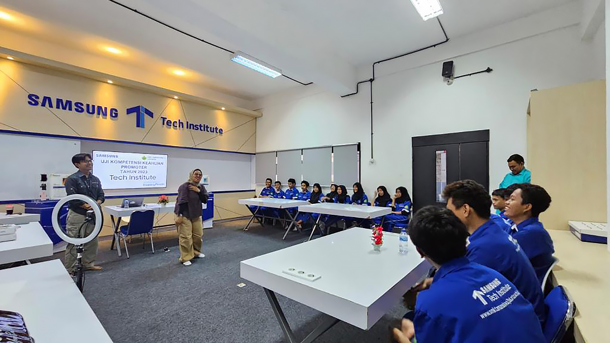 Samsung Tech Institute Fasilitasi Pelaksanaan Uji Kompetensi Keahlian HHP untuk Siswa SMK ...