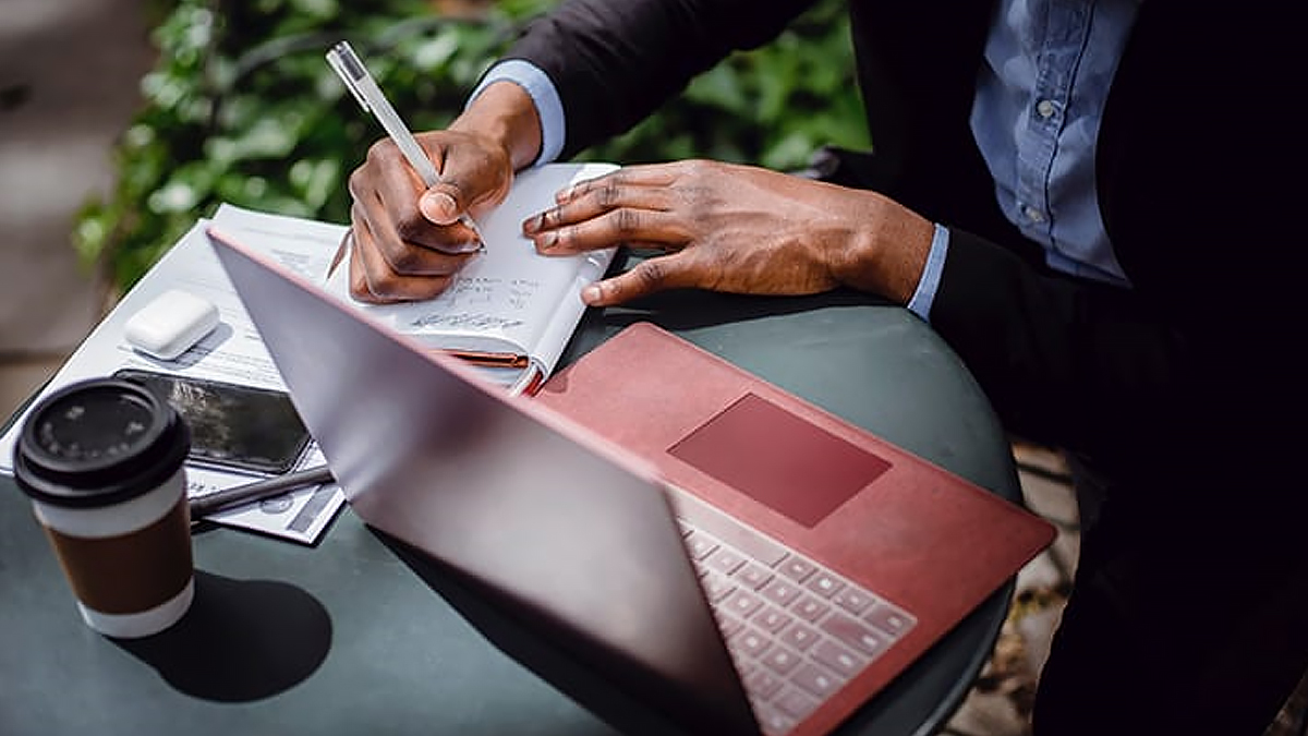 7 Ciri Entrepreneur Muda Sukses dalam Bisnis Digital - CANGGIH ID